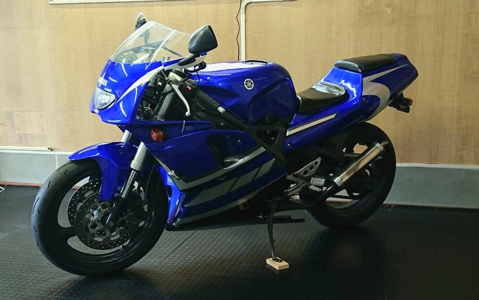 TZR250R（3XV）を仕入れてみました。 - ハツミモータース｜中古バイクと部品の買取と販売、サンドブラストによる錆除去、下地処理